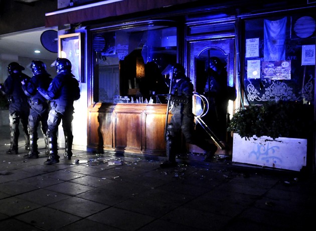 El dueño del bar atacado: "Rompí­an por romper, ya se habí­an llevado ...