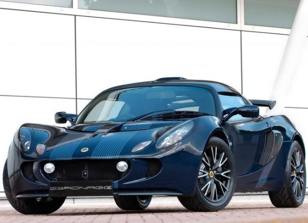 Lotus inauguró su primer showroom en la Argentina